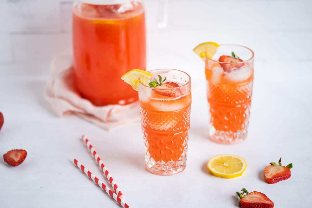Starbucks Strawberry Lemonade - Art From My Table